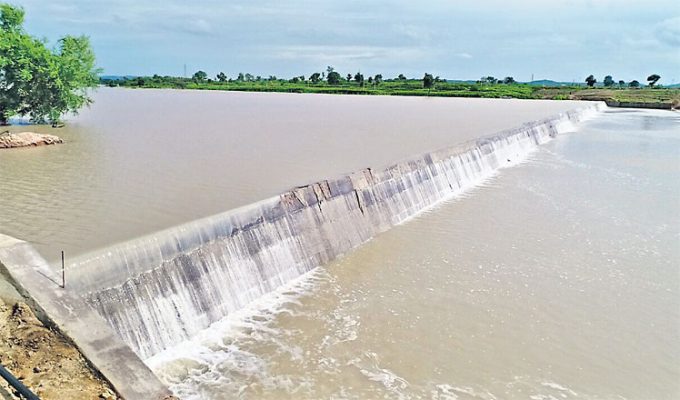 1,250 check dams to be built in Telangana: Harish Rao