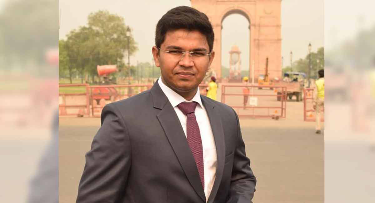 Veterinary doctor from Jagtial gets 374th rank in Civils